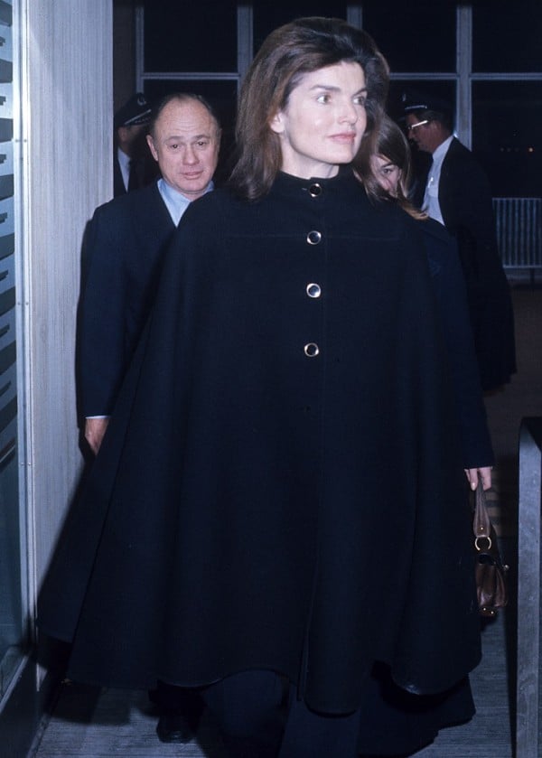 21 Style Lessons We Learned From Jackie Onassis