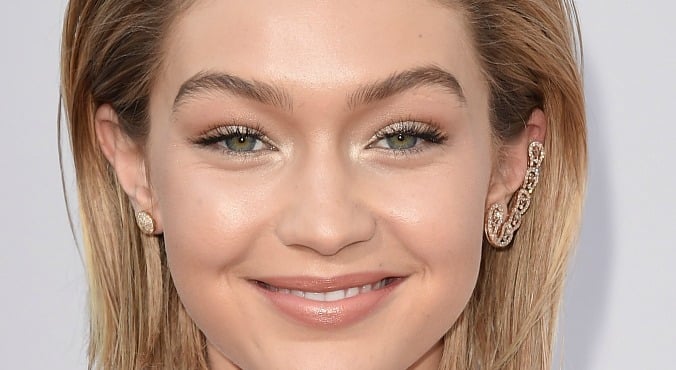 The biggest AMA suprise? Gigi Hadid short hair suprise.