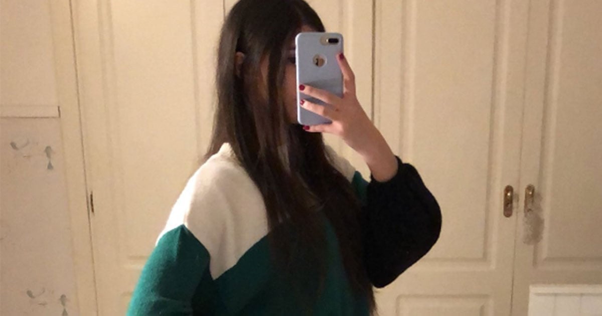 Model's optical illusion selfie is confusing everyone on Twitter.
