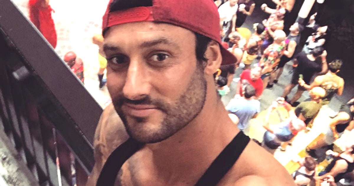 Um, so Charlie Newling from The Bachelorette was just spotted with Dash.